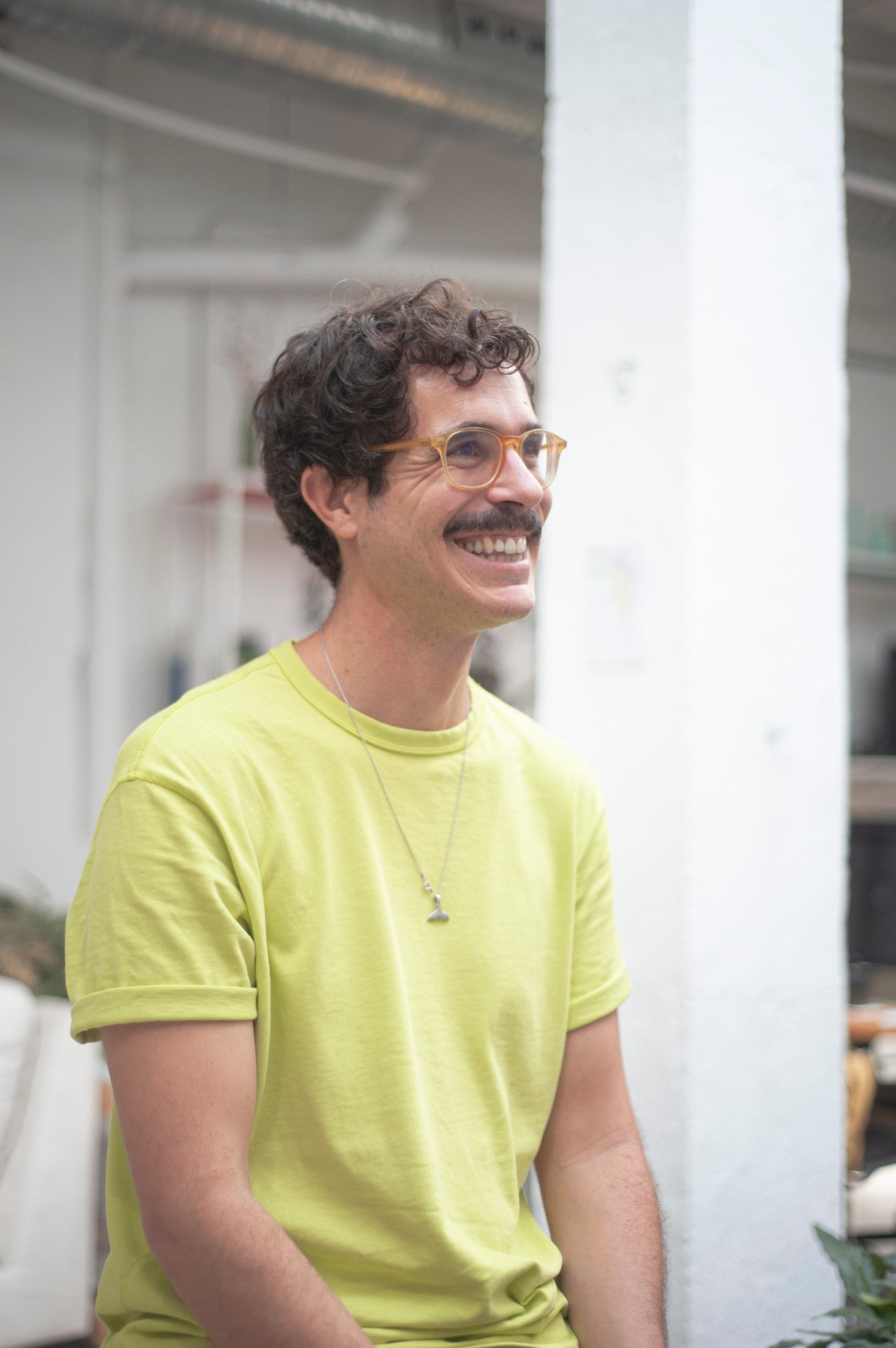 Workshop de escucha activa y ecologías sonoras con el artista brasileño ...